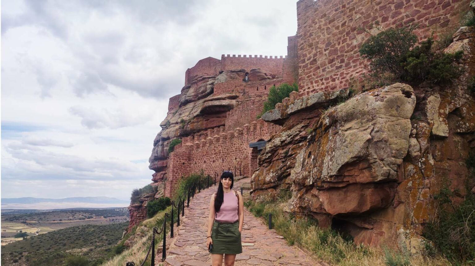 El castillo de Peracense, una joya en medio de Teruel - Nómada de viaje ...